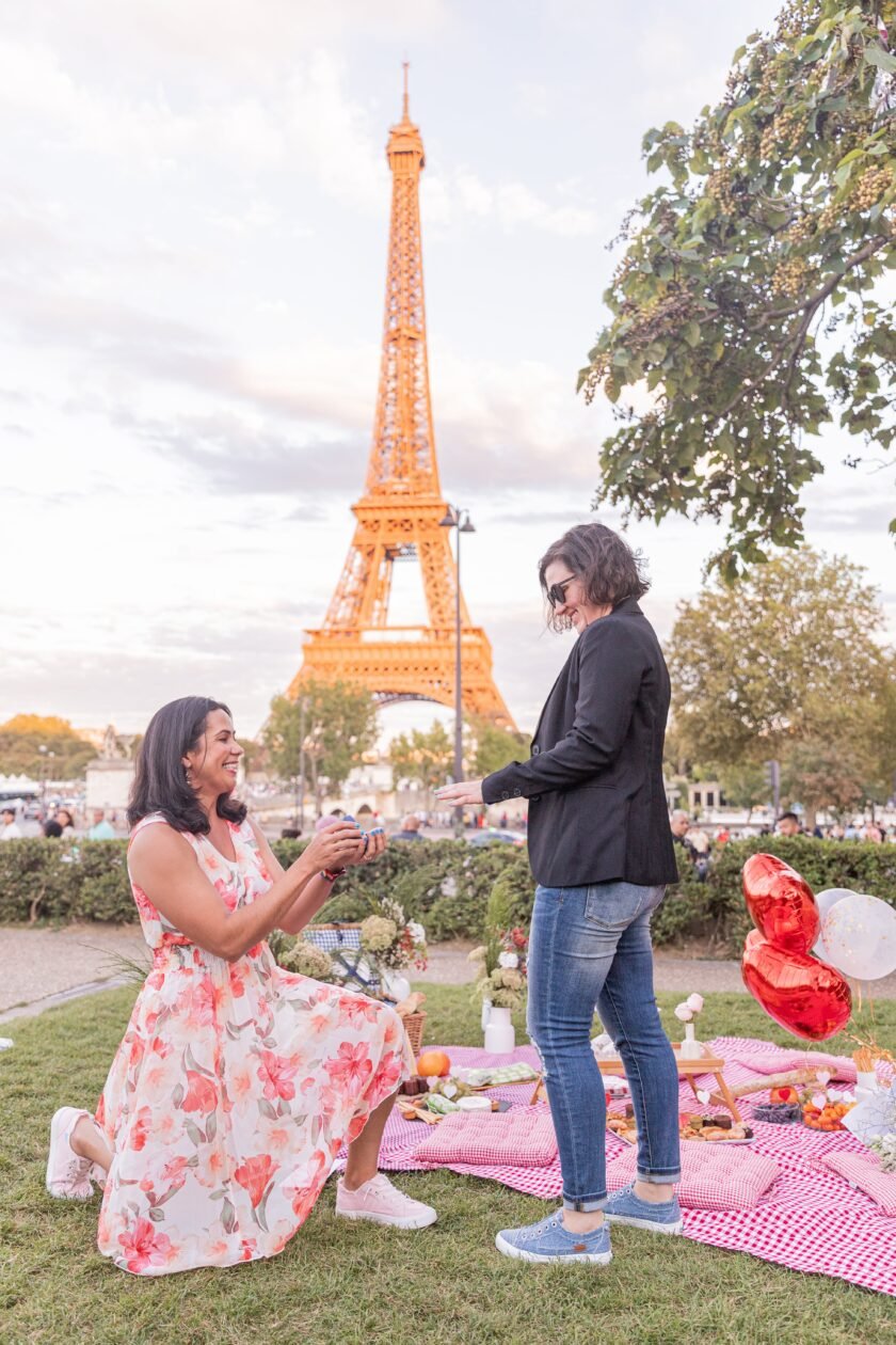 Create the Ultimate Romantic Picnic Experience in Paris